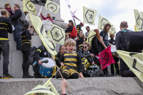 Bee Population Protest, London, UK - 05 May 2019 Stock Pictures ...