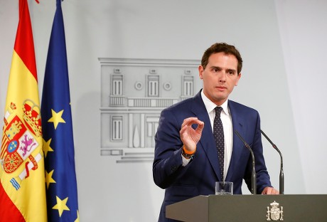 __COUNT__ Spanish acting Prime Minister Pedro Sánchez meets with ...