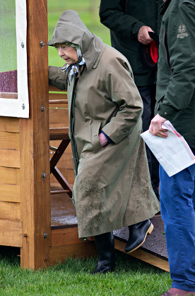 Queen Elizabeth Ii Dressed Waterproof Coat Editorial Stock Photo ...