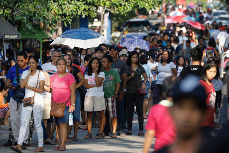 Filipinos Queue Outside Voting Precinct Quezon Editorial Stock Photo ...