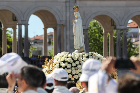 Figure Our Lady Fatima Carried Procession Editorial Stock Photo - Stock ...