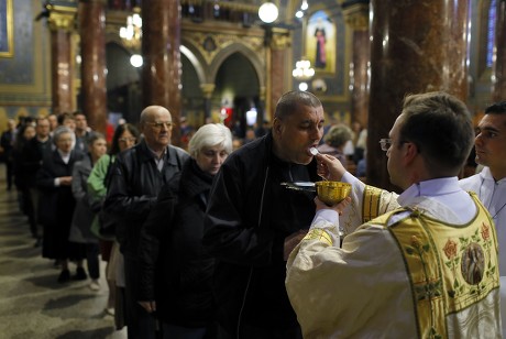 Romanian Catholic Believers Participate Solemn Divine Editorial Stock ...