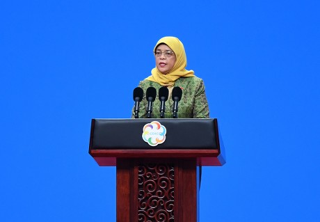 Singaporean President Halimah Yacob Delivers Speech Editorial Stock ...