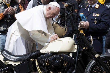 Pope Francis Signs Fuel Tank Harleydavidson Editorial Stock Photo ...