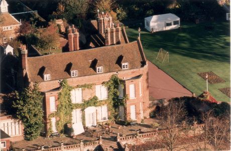 55 Large mansions Stock Pictures, Editorial Images and Stock Photos ...