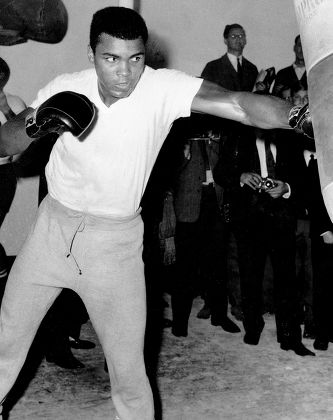Muhammad Ali World Heavyweight Boxing Champion Editorial Stock Photo ...