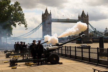 Honourable Artillery Company Fire 103 Gun Editorial Stock Photo - Stock ...