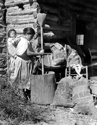 3 Cherokee indian baby Stock Pictures, Editorial Images and Stock ...