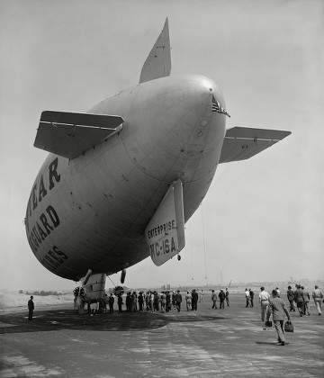50 Blimp in flight Stock Pictures, Editorial Images and Stock Photos ...