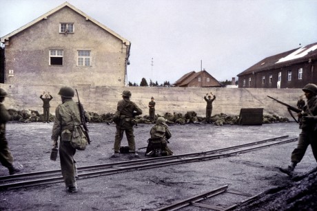 4 Dead bodies of dachau concentration camp prisoners Stock Pictures ...