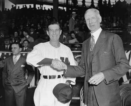 Baseball Managers Bucky Harris Left Connie Editorial Stock Photo ...