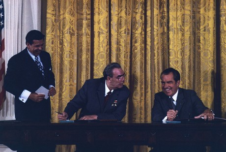 Richard Nixon Leonid Brezhnev Signing Cooperation Editorial Stock Photo ...