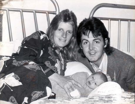 Paul Mccartney Singer 1977 Born On Editorial Stock Photo - Stock Image ...