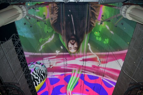World Premiere of New Viva Vision Light Show, Fremont Street Experience ...