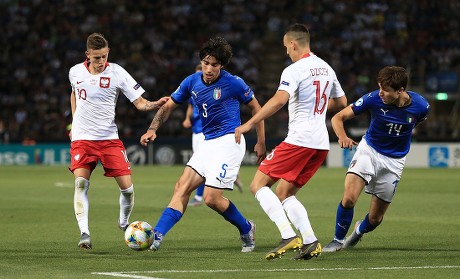 italy vs poland Stock Photos (Exclusive) | Shutterstock