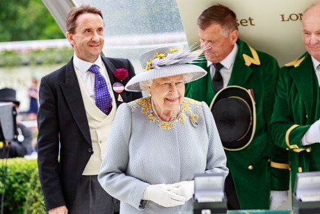 Queen Elizabeth Ii Presenting Trophy Winners Editorial Stock Photo ...