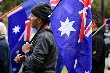 Member True Blue Crew Attends Aussie Editorial Stock Photo - Stock ...