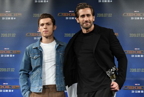 Tom Holland Spiderman Left Jake Gyllenhaal Editorial Stock Photo ...