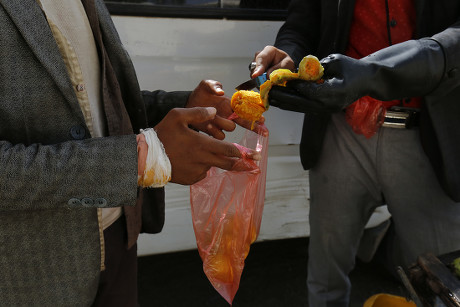Yemeni Vendor Sells Prickly Pear Fruits Editorial Stock Photo - Stock ...