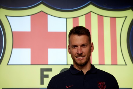 Fc Barcelonas Goalkeeper Norberto Murara Neto Editorial Stock Photo ...