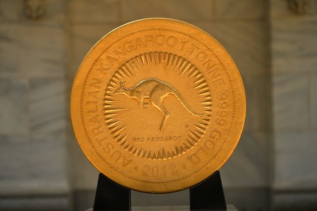 Australian Kangaroo One Tonne Gold Coin Editorial Stock Photo - Stock ...