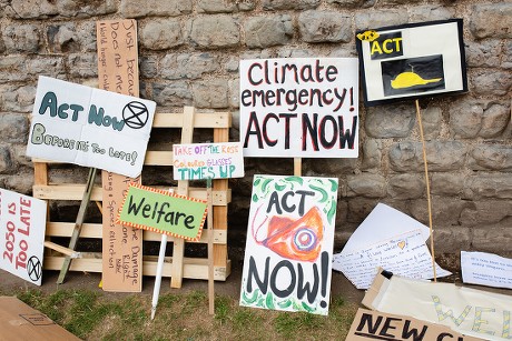 Extinction Rebellion Summer Uprising Placards Editorial Stock Photo ...