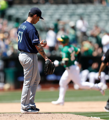 Seattle Mariners Relief Pitcher Tommy Milone Editorial Stock Photo ...