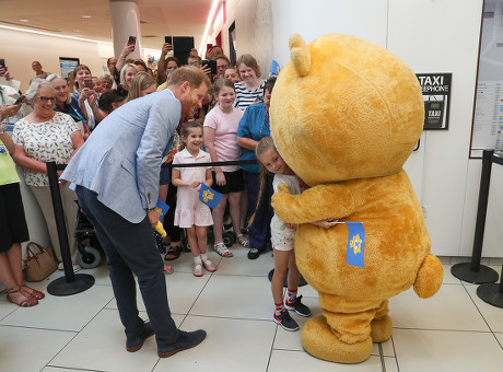 Prince Harry Meets Hospitals Mascot Theo Editorial Stock Photo - Stock ...