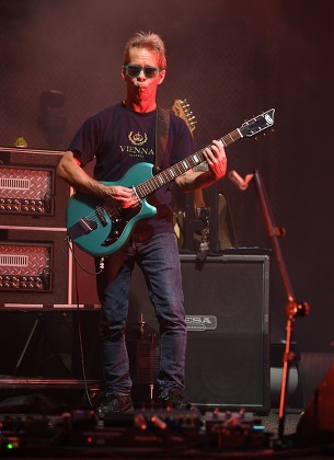 Dave Matthews Band Tim Reynolds Editorial Stock Photo - Stock Image ...