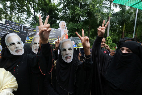 Indian Muslim Women Wearing Masks Depicting Editorial Stock Photo ...