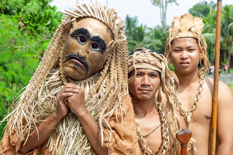 Members Malaysian Indigenous Mah Meri Community Editorial Stock Photo ...