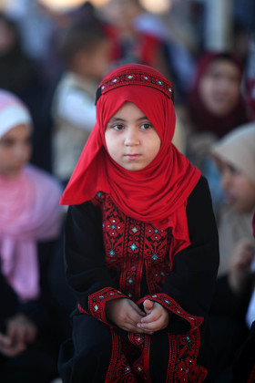 Palestinian Muslims Attend Morning Prayer Celebrating Editorial Stock ...