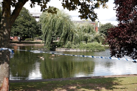 __COUNT__ Police discover body at pond in Feltham, London, UK - 13 Aug ...