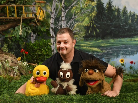 1,000 Television puppets Stock Pictures, Editorial Images and Stock ...