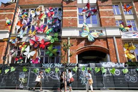 People Walk Past Building Covered Colourful Editorial Stock Photo ...