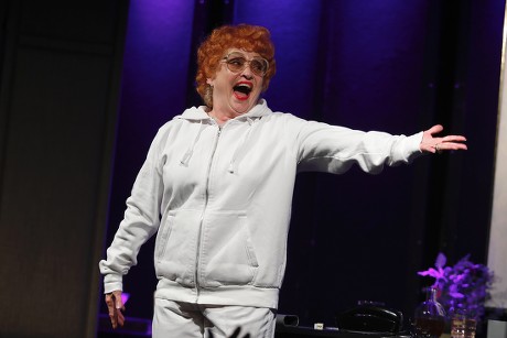 imágenes de 'I Loved Lucy' play opening, New York, USA - 24 Aug 2019 ...