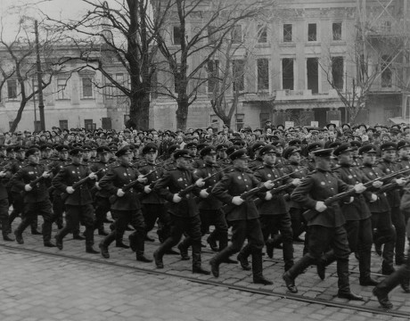 12 Russian soldiers marches Stock Pictures, Editorial Images and Stock ...