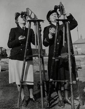 Wwii Wats Gunners Checking Aa Fire Editorial Stock Photo - Stock Image ...