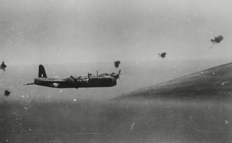 20 Flying through flak Stock Pictures, Editorial Images and Stock ...