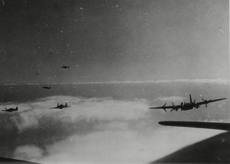 20 Flying through flak Stock Pictures, Editorial Images and Stock ...