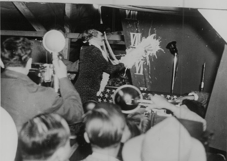 Wwii Munitions America Allieslaunching Ocean Vanguard Editorial Stock ...