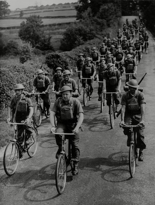 52 Soldiers on bicycles Stock Pictures, Editorial Images and Stock ...