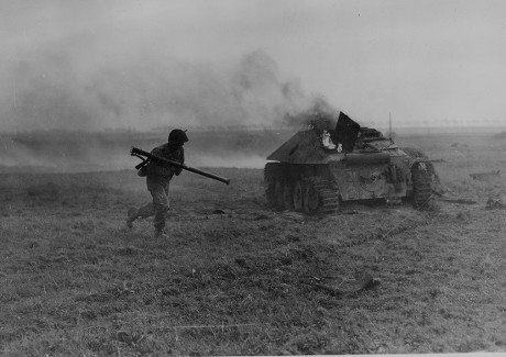 4 75mm tank gun Stock Pictures, Editorial Images and Stock Photos ...