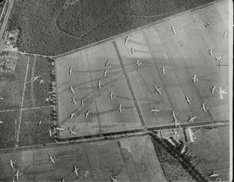 Wwii Allied Airborne Invasion Holland Operation Editorial Stock Photo ...