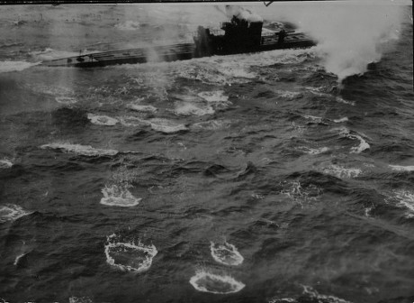 9 German planes drop bombs Stock Pictures, Editorial Images and Stock ...