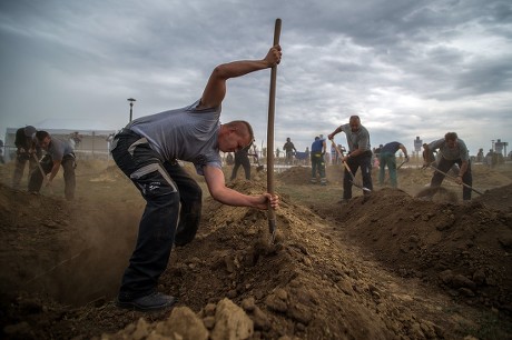 250 Digging up grave Stock Pictures, Editorial Images and Stock Photos ...