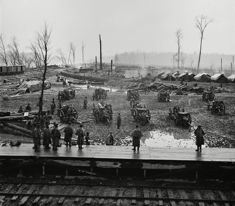7 Artillery caissons Stock Pictures, Editorial Images and Stock Photos ...