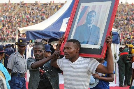 Man Holding Late Former Zimbabwean President Editorial Stock Photo ...