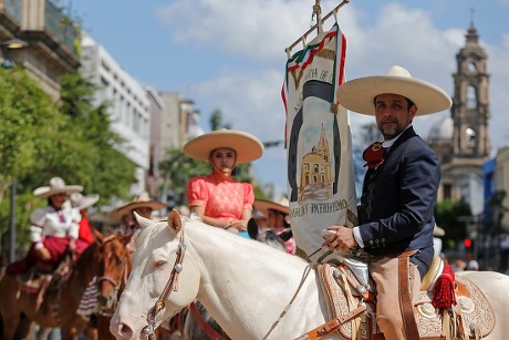 Charros Skirmishes Participate Parade Commemorating National Editorial ...