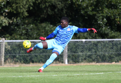 Potters Bar Town vs Hornchurch, Emirates FA Cup, Football, The Pakex ...